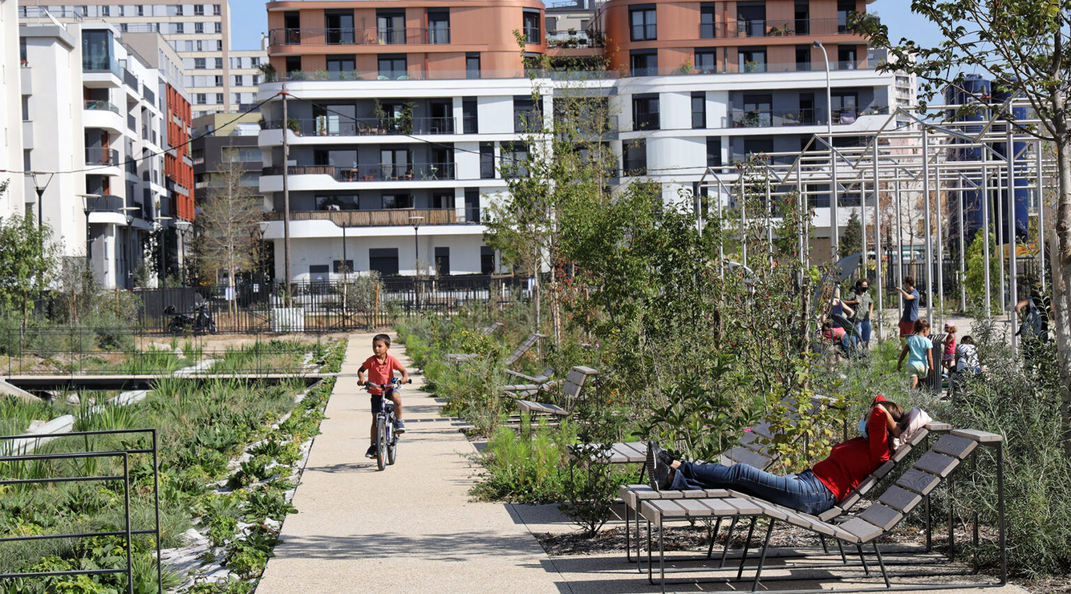 Bois-Colombes : Parc Pompidou - BASE